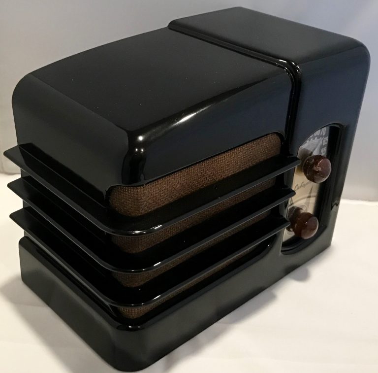 Radios Past – Page 3 – Radios from the '30's to '50's