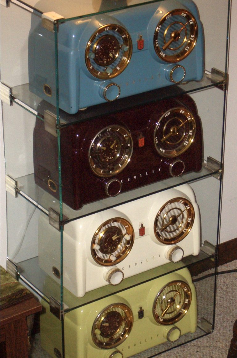 Radios Past – Radios from the '30's to '50's