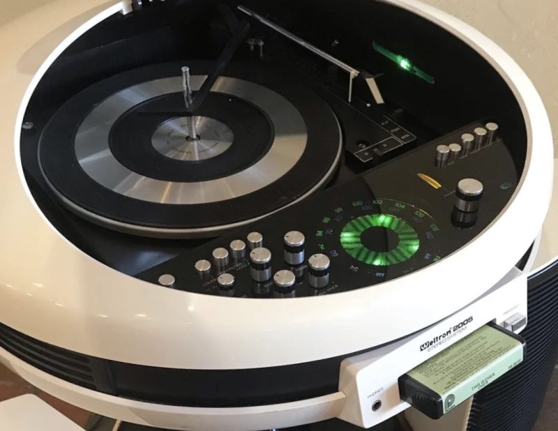 Radios Past – Radios from the '30's to '50's