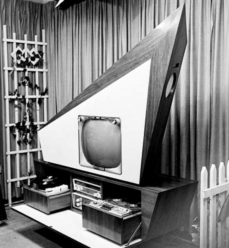 Radios Past – Radios from the '30's to '50's