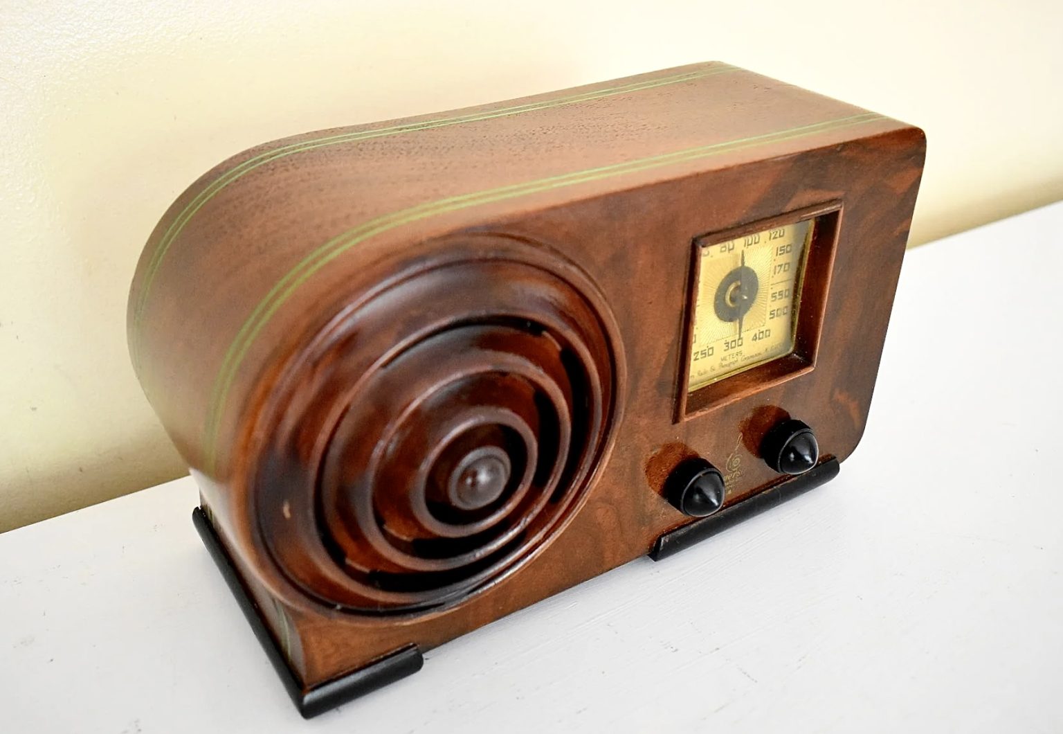 Radios Past – Radios from the '30's to '50's