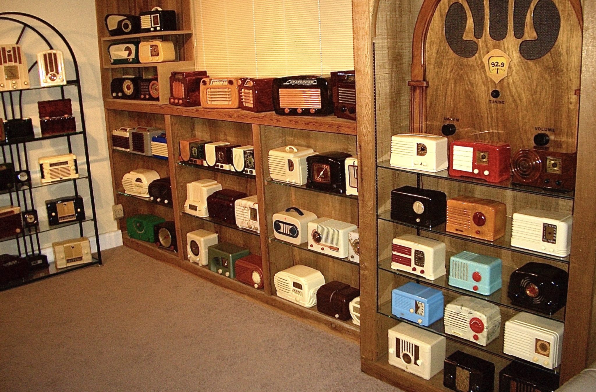 Radios Past – Radios from the '30's to '50's