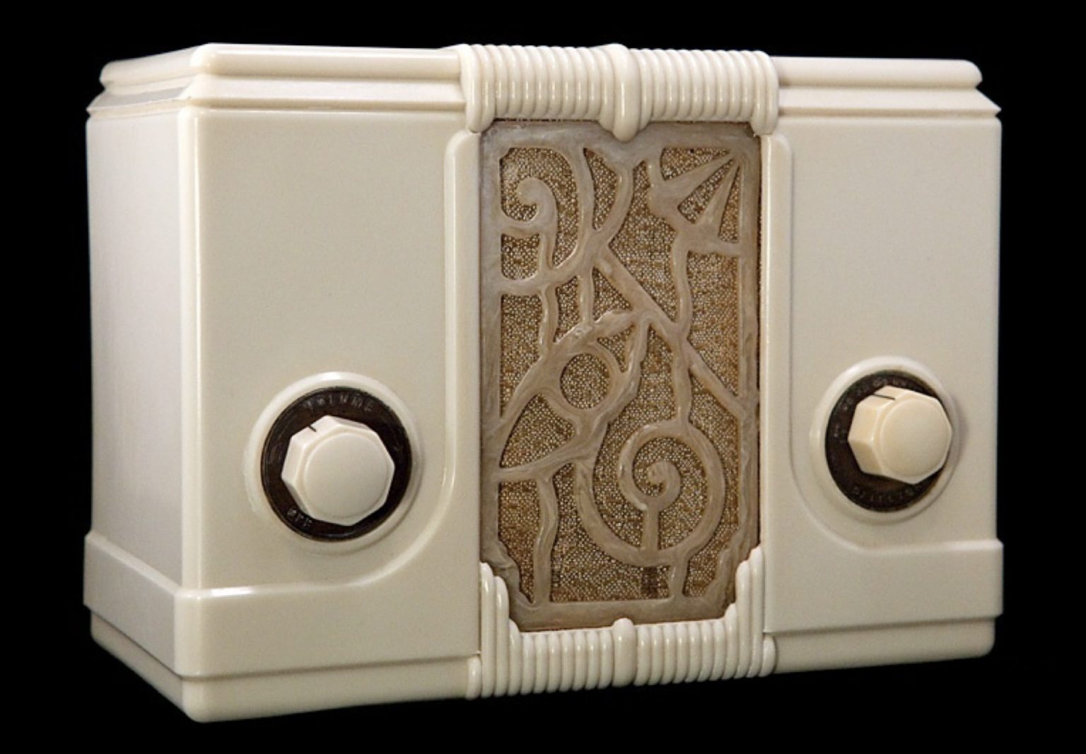 Radios Past – Radios from the '30's to '50's